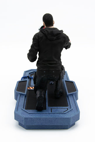 Mass Effect Shepard and KEI-9 Statue – Official BioWare Gear Store