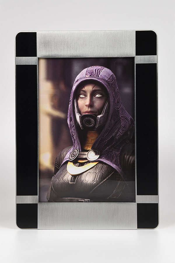 Mass Effect Tali Zorah Framed Photo Replica | Tali'Zorah Merch ...